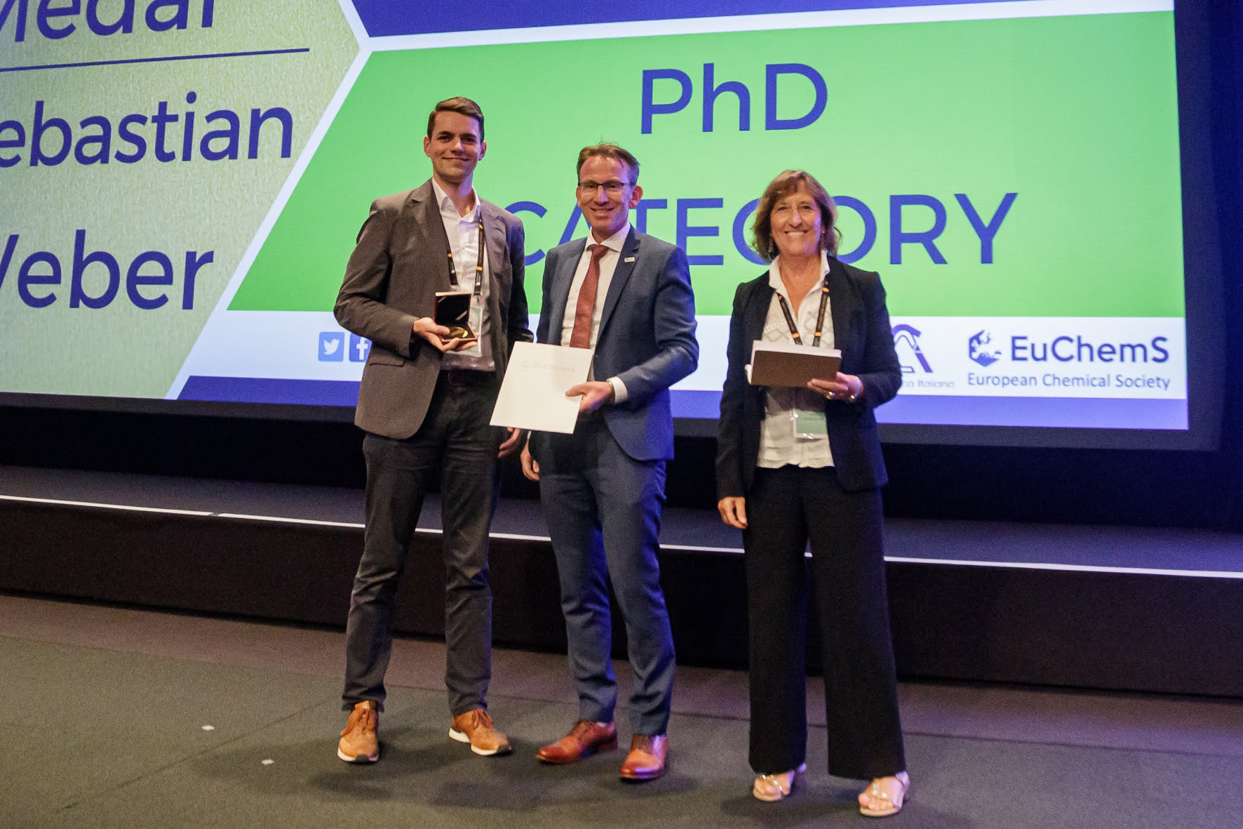 EuChemS Young Chemists' Award - EuChemS